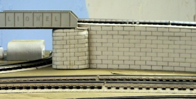 Build a Retaining Wall With Packing Styrofoam | Gateway NMRA